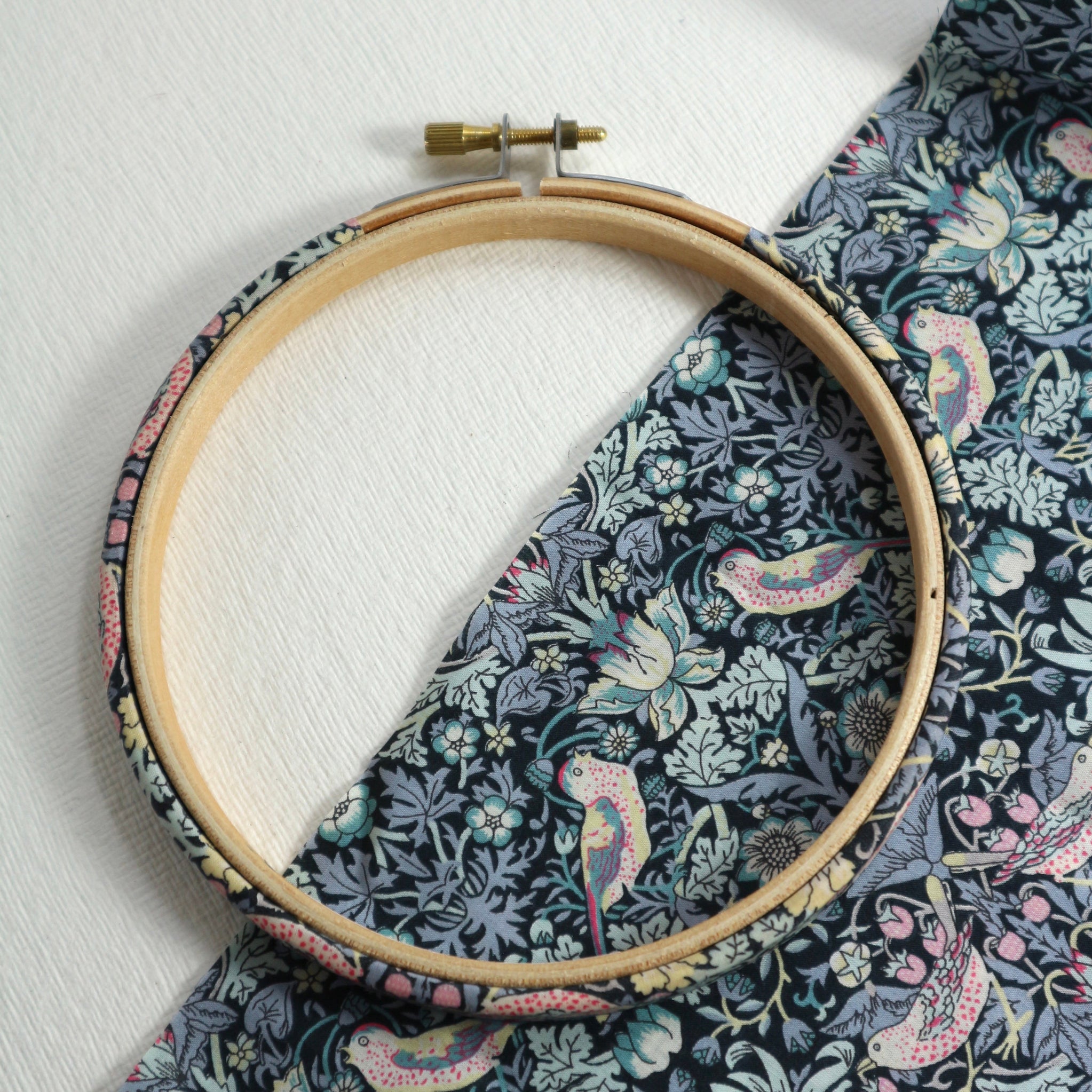 Liberty Fabric Covered Embroidery Hoops – StitchKits Crafts